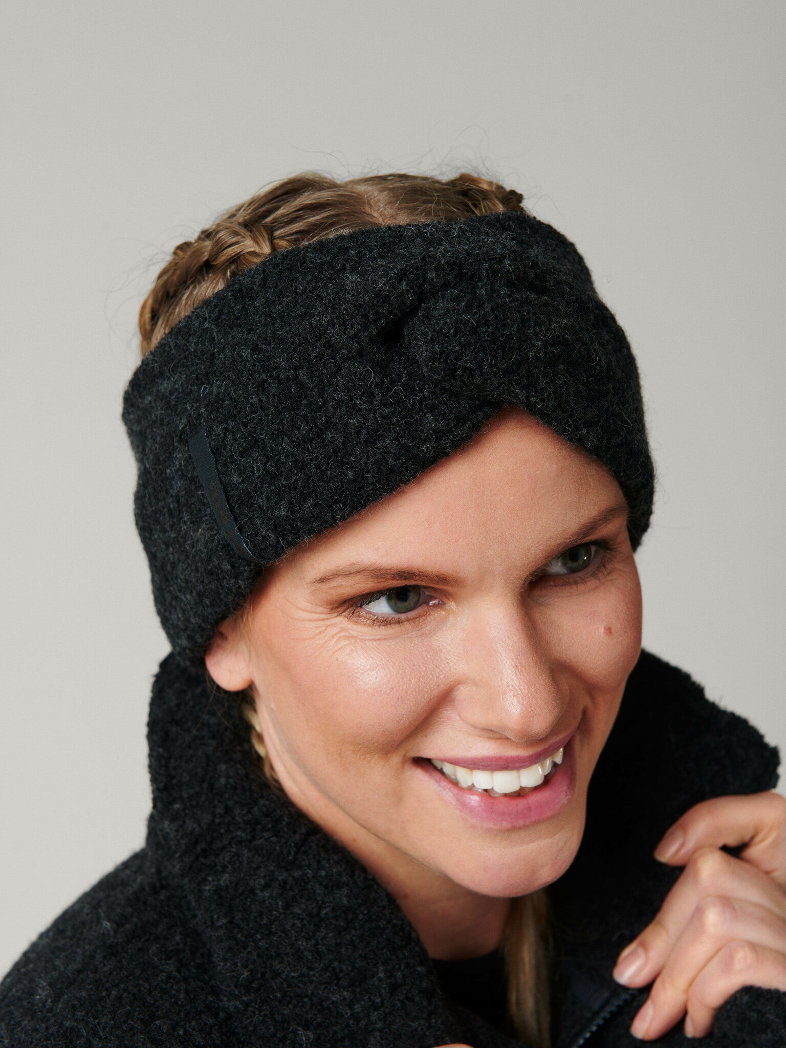Women's Wool Headband Black | Astrid Wild