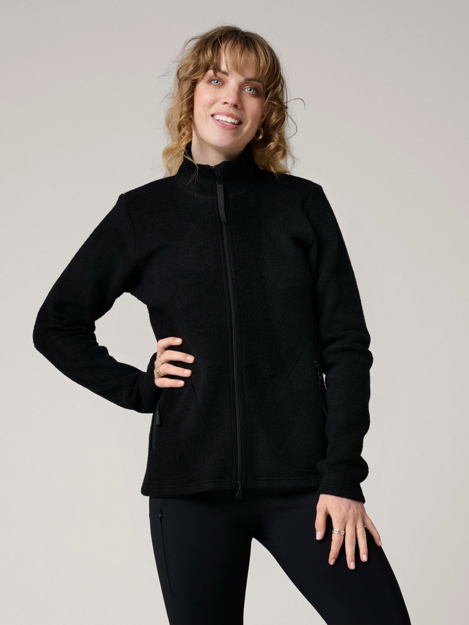 Women's Fleece Black | Astrid Wild